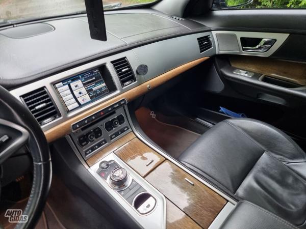 Melns Jaguar XF 2015 Kauņa, ar dzinēja tilpumu 2.20 L un nobraukumu 267 tūkst. km par 8250 €, foto 10 vietnē AUTOMOTO.COM.LV