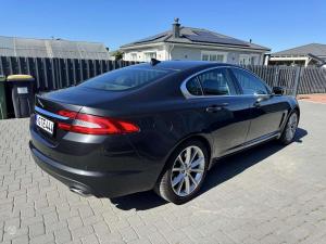 Black Jaguar XF 2015 in Klaipeda, with an engine capacity of 2.18 L and mileage of 136 thousand km for 9300 €, photo 4 on AUTOMOTO.COM.LV