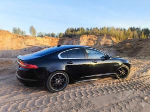 Melns Jaguar XF 2015 Viļņa, ar dzinēja tilpumu 2.18 L un nobraukumu 232 tūkst. km par 7450 €, foto 3 vietnē AUTOMOTO.COM.LV