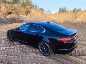 Melns Jaguar XF 2015 Viļņa, ar dzinēja tilpumu 2.18 L un nobraukumu 232 tūkst. km par 7450 €, foto 4 vietnē AUTOMOTO.COM.LV