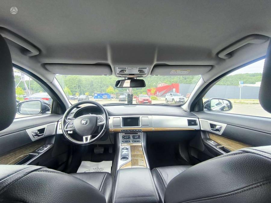 Melns Jaguar XF 2015 Viļņa, ar dzinēja tilpumu 2.18 L un nobraukumu 232 tūkst. km par 7450 €, foto 12 vietnē AUTOMOTO.COM.LV