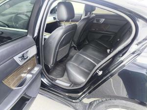 Melns Jaguar XF 2015 Viļņa, ar dzinēja tilpumu 2.18 L un nobraukumu 232 tūkst. km par 7450 €, foto 13 vietnē AUTOMOTO.COM.LV