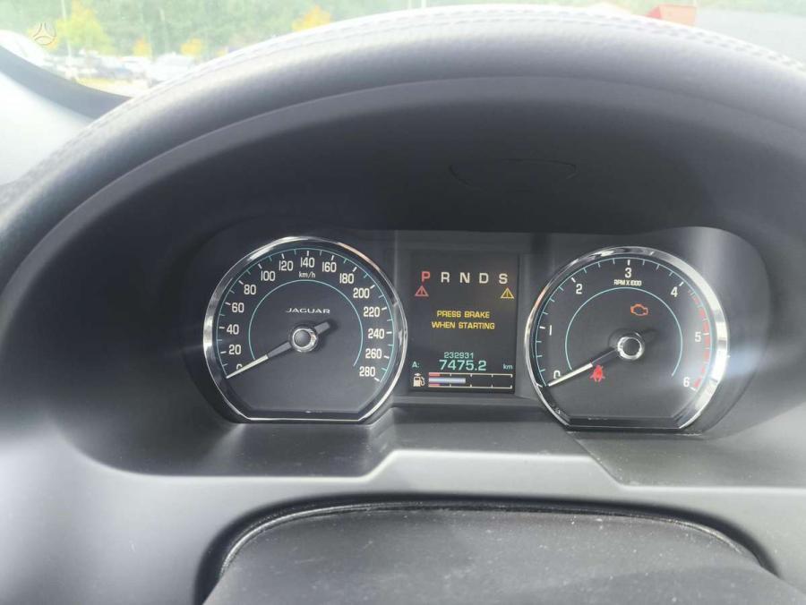 Melns Jaguar XF 2015 Viļņa, ar dzinēja tilpumu 2.18 L un nobraukumu 232 tūkst. km par 7450 €, foto 16 vietnē AUTOMOTO.COM.LV