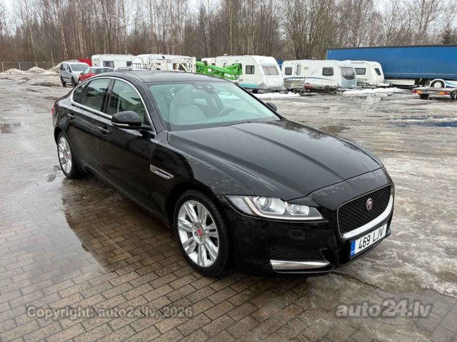 Black Jaguar XF 2016 in Parnu, with an engine capacity of 2.00 L and mileage of 175 thousand km for 12900 €, photo 2 on AUTOMOTO.COM.LV