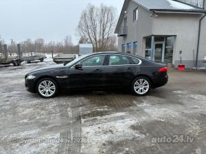 Black Jaguar XF 2016 in Parnu, with an engine capacity of 2.00 L and mileage of 175 thousand km for 12900 €, photo 6 on AUTOMOTO.COM.LV