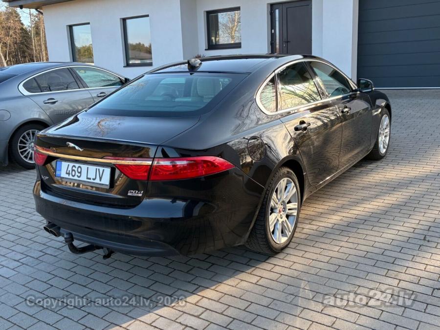Melns Jaguar XF 2016 Pērnava, ar dzinēja tilpumu 2.00 L un nobraukumu 175 tūkst. km par 11900 €, foto 4 vietnē AUTOMOTO.COM.LV