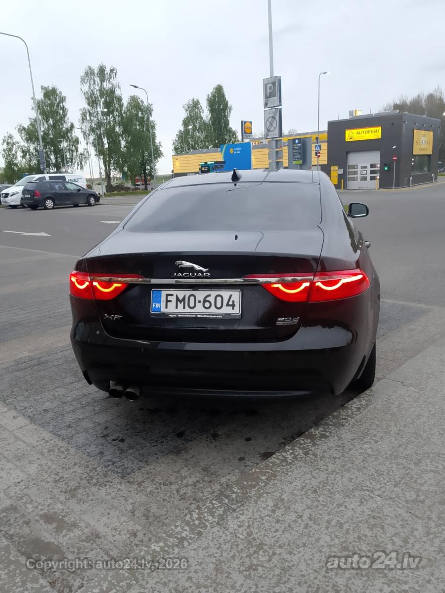 Melns Jaguar XF 2016 Keila, ar dzinēja tilpumu 2.00 L un nobraukumu 256 tūkst. km par 8999 €, foto 12 vietnē AUTOMOTO.COM.LV