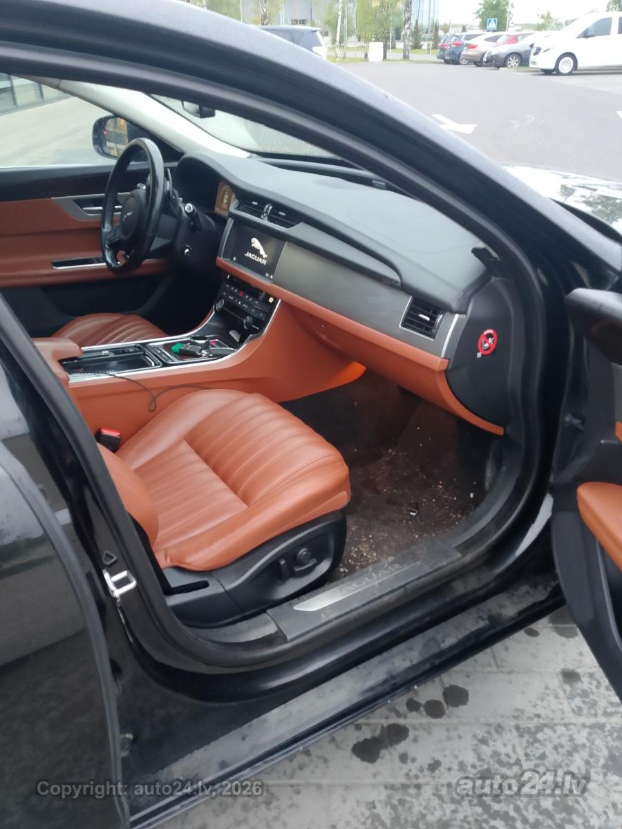 Melns Jaguar XF 2016 Keila, ar dzinēja tilpumu 2.00 L un nobraukumu 256 tūkst. km par 8999 €, foto 16 vietnē AUTOMOTO.COM.LV