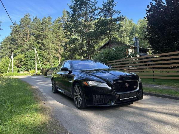 Melns Jaguar XF 2016 Viļņa, ar dzinēja tilpumu 3.00 L un nobraukumu 94 tūkst. km par 19300 €, foto 2 vietnē AUTOMOTO.COM.LV