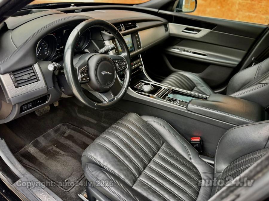 Melns Jaguar XF 2016 Tallina, ar dzinēja tilpumu 2.00 L un nobraukumu 123 tūkst. km par 11999 €, foto 12 vietnē AUTOMOTO.COM.LV