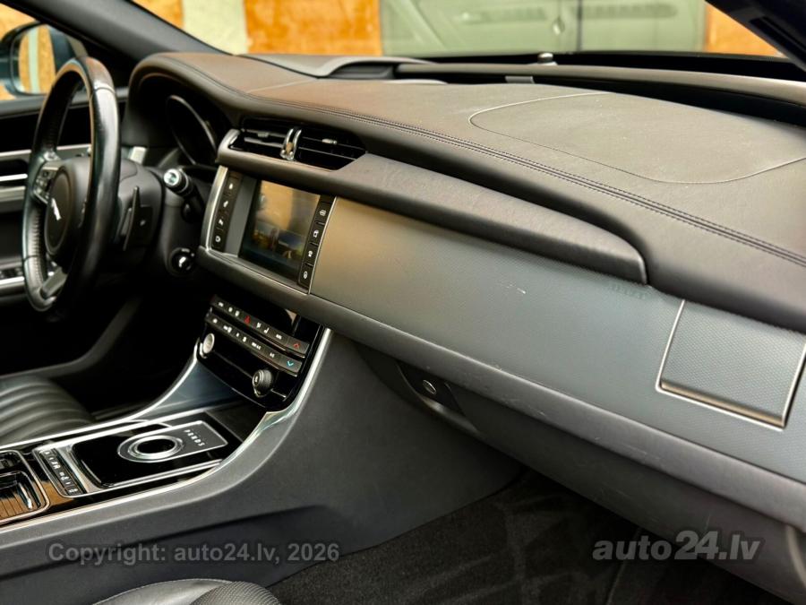 Melns Jaguar XF 2016 Tallina, ar dzinēja tilpumu 2.00 L un nobraukumu 123 tūkst. km par 11999 €, foto 21 vietnē AUTOMOTO.COM.LV