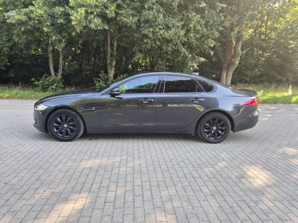 Melns Jaguar XF 2016 Tauragė, ar dzinēja tilpumu 2.00 L un nobraukumu 192 tūkst. km par 9400 €, foto 3 vietnē AUTOMOTO.COM.LV