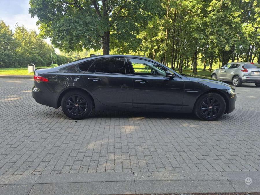 Melns Jaguar XF 2016 Tauragė, ar dzinēja tilpumu 2.00 L un nobraukumu 192 tūkst. km par 9400 €, foto 8 vietnē AUTOMOTO.COM.LV