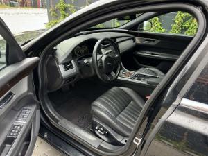 Melns Jaguar XF 2016 Klaipėda, ar dzinēja tilpumu 3.00 L un nobraukumu 274 tūkst. km par 11750 €, foto 12 vietnē AUTOMOTO.COM.LV