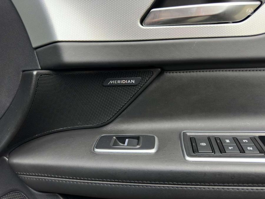 Melns Jaguar XF 2016 Klaipėda, ar dzinēja tilpumu 3.00 L un nobraukumu 274 tūkst. km par 11750 €, foto 17 vietnē AUTOMOTO.COM.LV