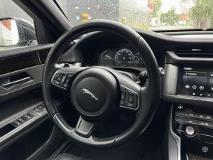 Melns Jaguar XF 2016 Klaipėda, ar dzinēja tilpumu 3.00 L un nobraukumu 274 tūkst. km par 11750 €, foto 19 vietnē AUTOMOTO.COM.LV