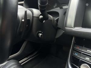 Melns Jaguar XF 2016 Klaipėda, ar dzinēja tilpumu 3.00 L un nobraukumu 274 tūkst. km par 11750 €, foto 21 vietnē AUTOMOTO.COM.LV