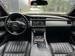 Melns Jaguar XF 2016 Klaipėda, ar dzinēja tilpumu 3.00 L un nobraukumu 274 tūkst. km par 11750 €, foto 22 vietnē AUTOMOTO.COM.LV