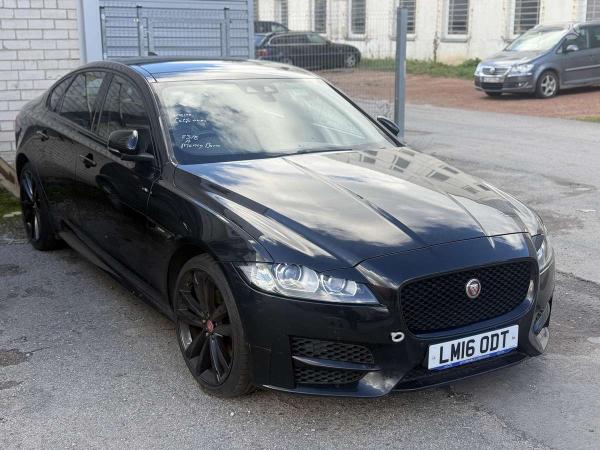 Melns Jaguar XF 2016 Panevēža, ar dzinēja tilpumu 0.00 L un nobraukumu 100 tūkst. km par 2500 €, foto 4 vietnē AUTOMOTO.COM.LV