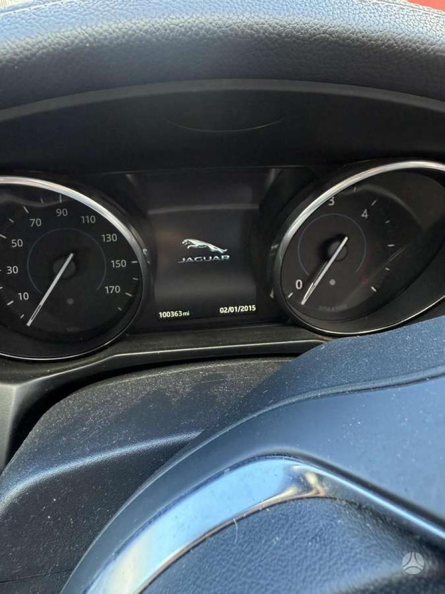 Black Jaguar XF 2016 in Panevezys, with an engine capacity of 0.00 L and mileage of 100 thousand km for 2500 €, photo 9 on AUTOMOTO.COM.LV