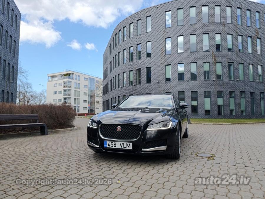 Black Jaguar XF 2017 in Tallinn, with an engine capacity of 2.00 L and mileage of 181 thousand km for 13500 €, photo 3 on AUTOMOTO.COM.LV