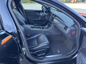 Melns Jaguar XF 2017 Viļņa, ar dzinēja tilpumu 2.00 L un nobraukumu 263 tūkst. km par 10000 €, foto 13 vietnē AUTOMOTO.COM.LV
