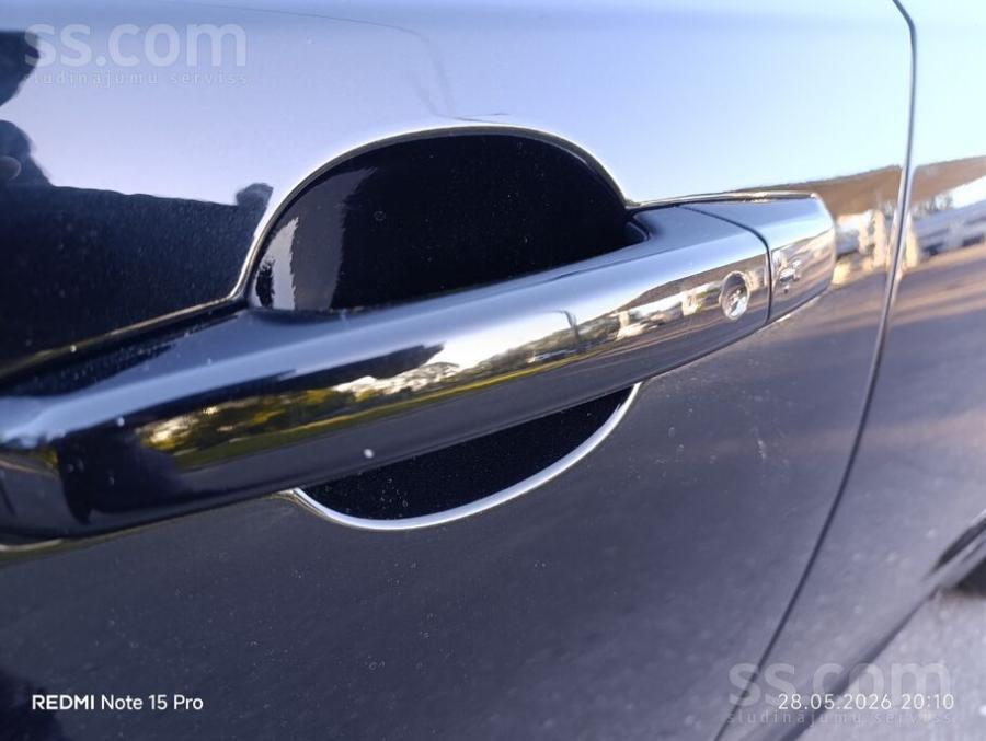Black Jaguar XF 2017 in Riga, with an engine capacity of 2.00 L and mileage of 186 thousand km for 9990 €, photo 6 on AUTOMOTO.COM.LV