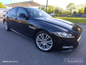 Black Jaguar XF 2017 in Riga, with an engine capacity of 2.00 L and mileage of 186 thousand km for 9990 €, photo 11 on AUTOMOTO.COM.LV