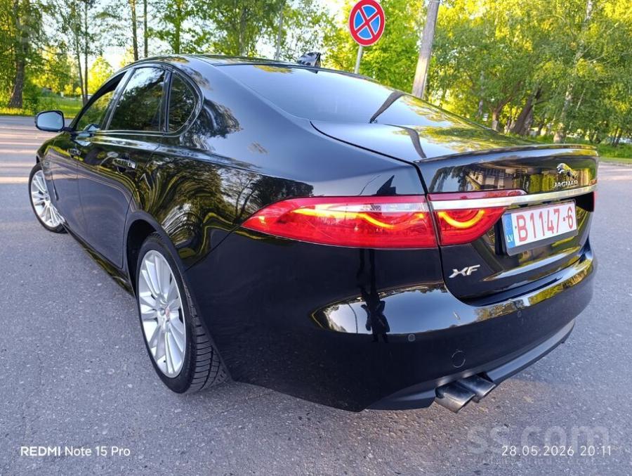 Black Jaguar XF 2017 in Riga, with an engine capacity of 2.00 L and mileage of 186 thousand km for 9990 €, photo 16 on AUTOMOTO.COM.LV