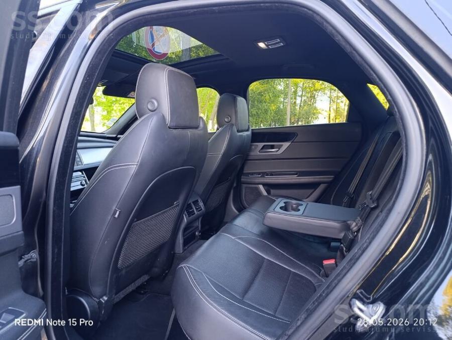 Black Jaguar XF 2017 in Riga, with an engine capacity of 2.00 L and mileage of 186 thousand km for 9990 €, photo 20 on AUTOMOTO.COM.LV