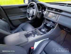 Black Jaguar XF 2017 in Riga, with an engine capacity of 2.00 L and mileage of 186 thousand km for 9990 €, photo 30 on AUTOMOTO.COM.LV