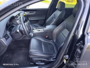 Black Jaguar XF 2017 in Riga, with an engine capacity of 2.00 L and mileage of 186 thousand km for 9990 €, photo 35 on AUTOMOTO.COM.LV