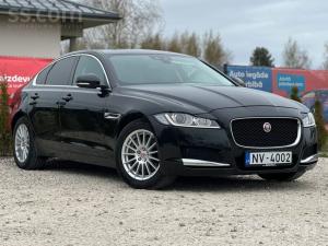 Black Jaguar XF 2017 in Jelgava, with an engine capacity of 2.00 L and mileage of 0 thousand km for 10990 €, photo 4 on AUTOMOTO.COM.LV