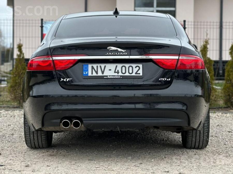 Black Jaguar XF 2017 in Jelgava, with an engine capacity of 2.00 L and mileage of 0 thousand km for 10990 €, photo 6 on AUTOMOTO.COM.LV