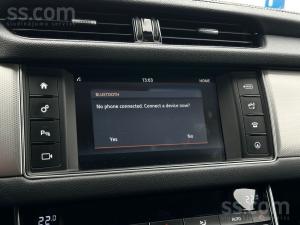 Black Jaguar XF 2017 in Jelgava, with an engine capacity of 2.00 L and mileage of 0 thousand km for 10990 €, photo 22 on AUTOMOTO.COM.LV