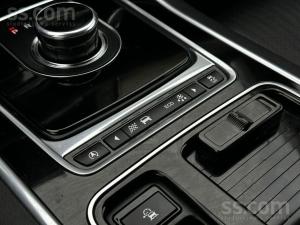 Black Jaguar XF 2017 in Jelgava, with an engine capacity of 2.00 L and mileage of 0 thousand km for 10990 €, photo 26 on AUTOMOTO.COM.LV