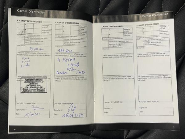 Black Jaguar XF 2017 in Riga, with an engine capacity of 2.00 L and mileage of 123 thousand km for 15990 €, photo 5 on AUTOMOTO.COM.LV