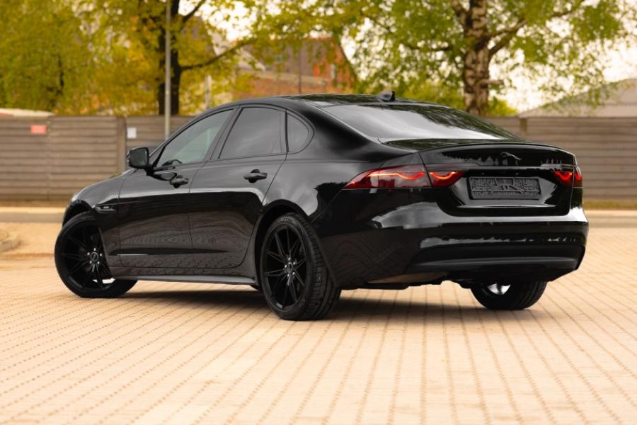 Melns Jaguar XF 2017 Rīga, ar dzinēja tilpumu 2.00 L un nobraukumu 123 tūkst. km par 15990 €, foto 8 vietnē AUTOMOTO.COM.LV