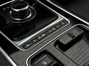 Black Jaguar XF 2017 in Jelgava, with an engine capacity of 2.00 L and mileage of 233 thousand km for 10990 €, photo 26 on AUTOMOTO.COM.LV