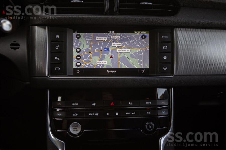Black Jaguar XF 2017 in Jelgava, with an engine capacity of 2.00 L and mileage of 233 thousand km for 10950 €, photo 24 on AUTOMOTO.COM.LV