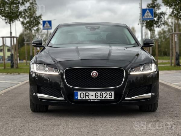 Jaguar XF 2017 in Jelgava on AUTOMOTO.COM.LV Black Jaguar XF 2017 in Jelgava, with an engine capacity of 2.00 L and mileage of 0 thousand km for 10350 €, photo 4 on AUTOMOTO.COM.LV