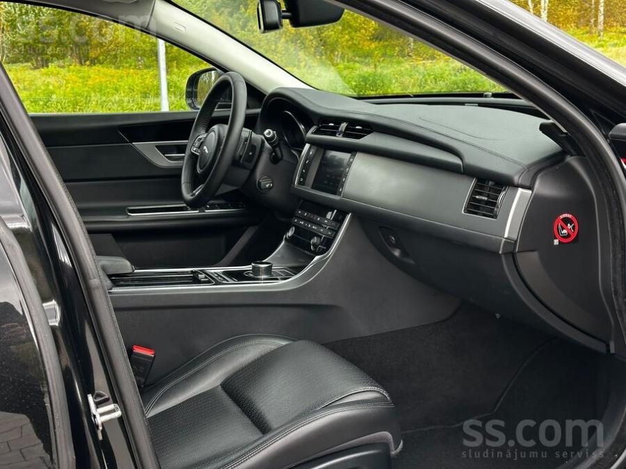 Melns Jaguar XF 2017 Jelgava, ar dzinēja tilpumu 2.00 L un nobraukumu 0 tūkst. km par 10350 €, foto 12 vietnē AUTOMOTO.COM.LV
