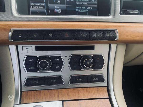 Melns Jaguar XF 2013 Šauļi, ar dzinēja tilpumu 2.18 L un nobraukumu 233 tūkst. km par 3150 €, foto 11 vietnē AUTOMOTO.COM.LV
