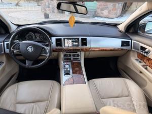 Melns Jaguar XF 2013 Rēzekne, ar dzinēja tilpumu 3.00 L un nobraukumu 0 tūkst. km par 9350 €, foto 10 vietnē AUTOMOTO.COM.LV
