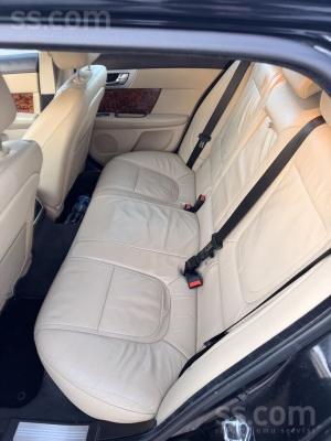 Melns Jaguar XF 2013 Rēzekne, ar dzinēja tilpumu 3.00 L un nobraukumu 0 tūkst. km par 9350 €, foto 11 vietnē AUTOMOTO.COM.LV