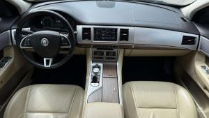 Melns Jaguar XF 2013 Kauņa, ar dzinēja tilpumu 2.18 L un nobraukumu 290 tūkst. km par 5800 €, foto 10 vietnē AUTOMOTO.COM.LV
