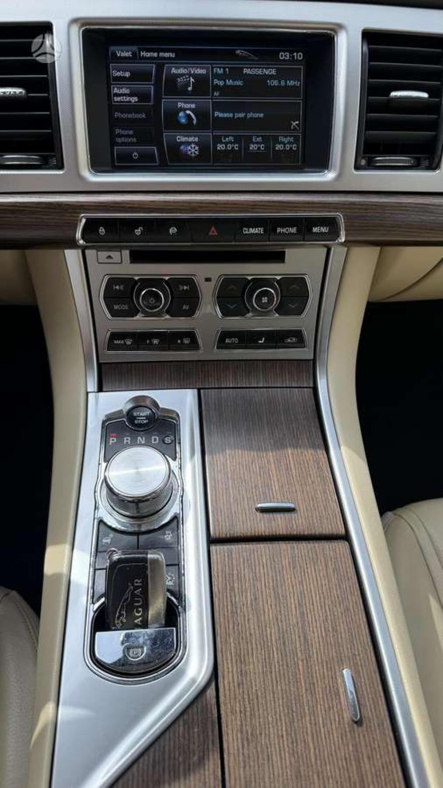 Melns Jaguar XF 2013 Kauņa, ar dzinēja tilpumu 2.18 L un nobraukumu 290 tūkst. km par 5800 €, foto 21 vietnē AUTOMOTO.COM.LV
