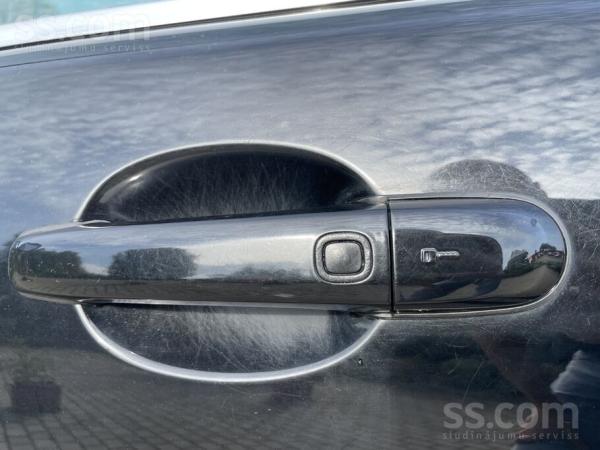 Black Jaguar XF 2013 in Riga, with an engine capacity of 3.00 L and mileage of 278 thousand km for 5800 €, photo 7 on AUTOMOTO.COM.LV