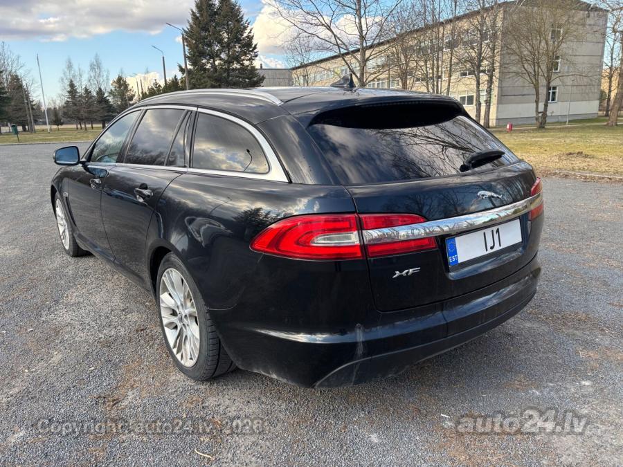 Melns Jaguar XF 2013 Tallina, ar dzinēja tilpumu 2.20 L un nobraukumu 317 tūkst. km par 6900 €, foto 4 vietnē AUTOMOTO.COM.LV