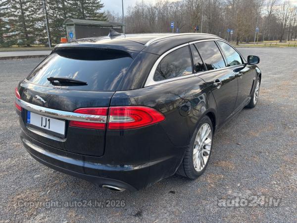Melns Jaguar XF 2013 Tallina, ar dzinēja tilpumu 2.20 L un nobraukumu 317 tūkst. km par 6900 €, foto 4 vietnē AUTOMOTO.COM.LV